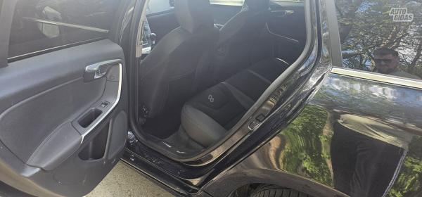 Volvo V60 2011 Pakruojis, ar dzinēja tilpumu 1.60 L un nobraukumu 335 tūkst. km par 4000 €, foto 8 vietnē AUTOMOTO.COM.LV