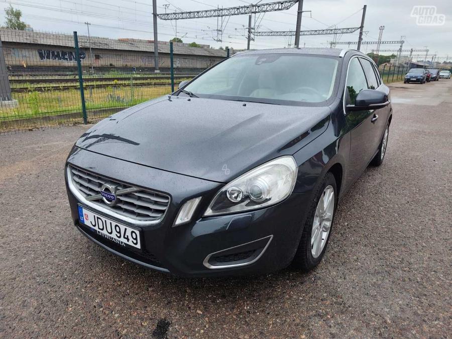 Volvo V60 2011 Šauļi, ar dzinēja tilpumu 1.60 L un nobraukumu 287 tūkst. km par 4900 €, foto 1 vietnē AUTOMOTO.COM.LV