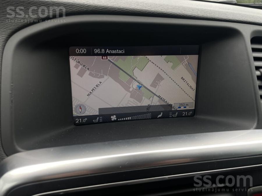 Volvo V60 2011 in Riga, with an engine capacity of 2.00 L and mileage of 0 thousand km for 4900 €, photo 14 on AUTOMOTO.COM.LV