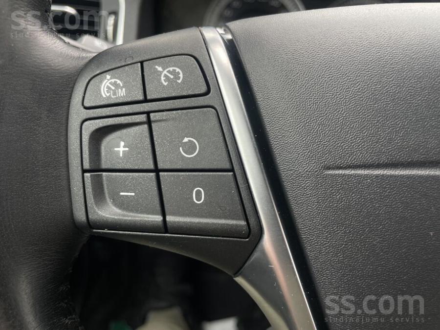Volvo V60 2011 in Riga, with an engine capacity of 2.00 L and mileage of 0 thousand km for 4900 €, photo 18 on AUTOMOTO.COM.LV