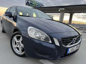Volvo V60 2011 Viļņa, ar dzinēja tilpumu 1.98 L un nobraukumu 274 tūkst. km par 4350 €, foto 9 vietnē AUTOMOTO.COM.LV