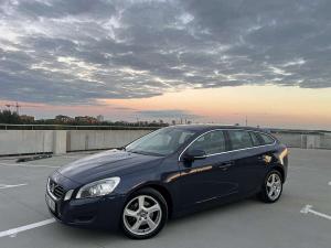 Volvo V60 2011 Viļņa, ar dzinēja tilpumu 1.98 L un nobraukumu 274 tūkst. km par 4350 €, foto 12 vietnē AUTOMOTO.COM.LV
