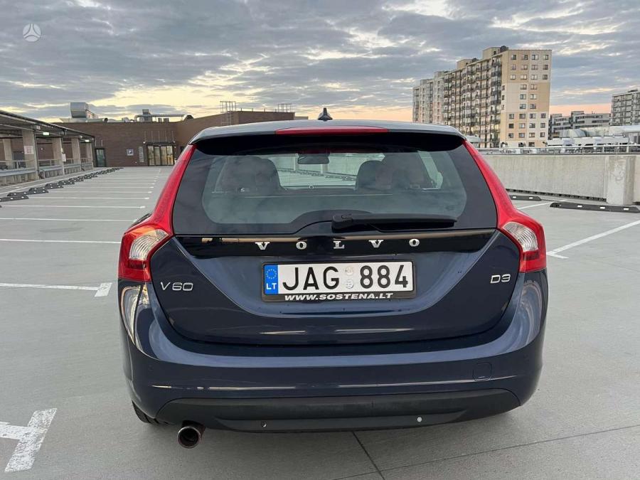 Volvo V60 2011 Viļņa, ar dzinēja tilpumu 1.98 L un nobraukumu 274 tūkst. km par 4350 €, foto 13 vietnē AUTOMOTO.COM.LV