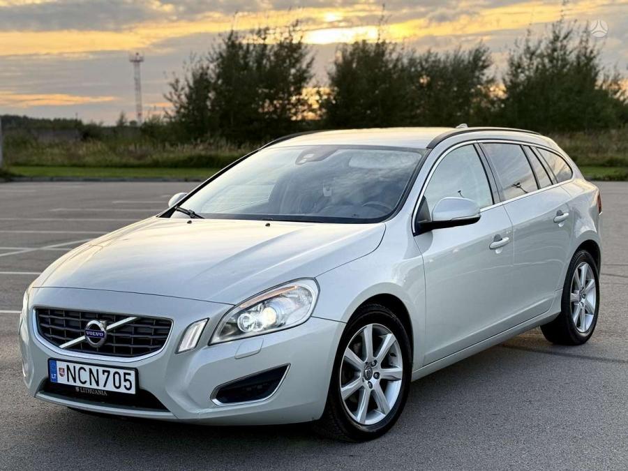 Вольво B60 2011 в Шяуляй, объемом двигателя 1.56 л и пробегом 327 тыс. км за 4400 €, фото 1 на AUTOMOTO.COM.LV