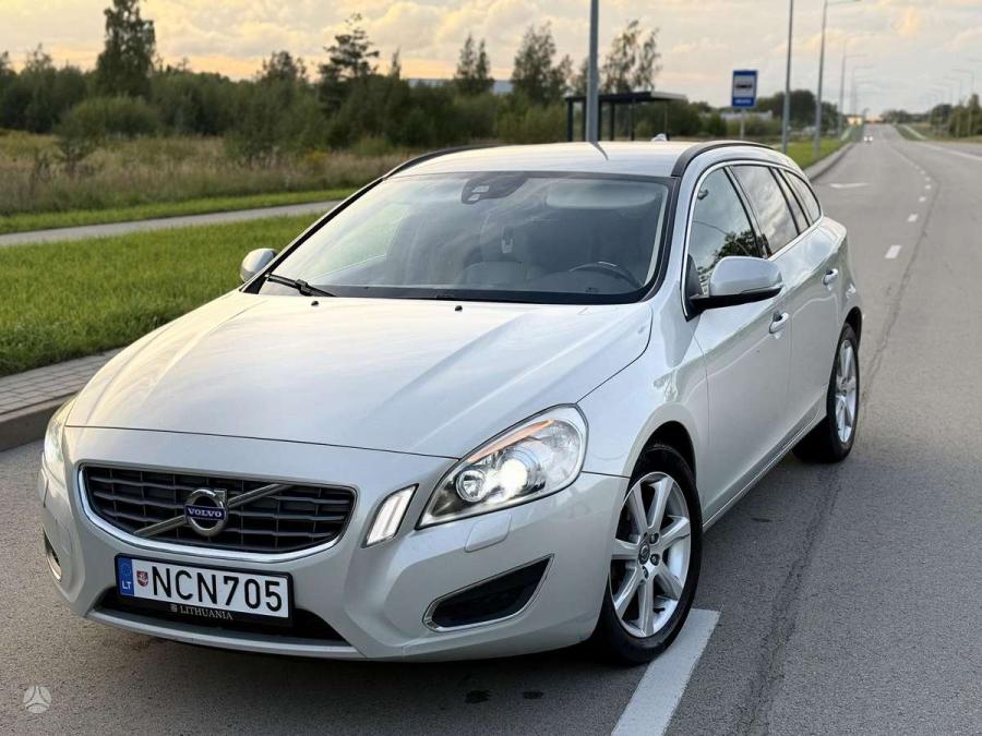 Вольво B60 2011 в Шяуляй, объемом двигателя 1.56 л и пробегом 327 тыс. км за 4400 €, фото 13 на AUTOMOTO.COM.LV
