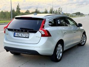 Вольво B60 2011 в Шяуляй, объемом двигателя 1.56 л и пробегом 327 тыс. км за 4400 €, фото 17 на AUTOMOTO.COM.LV