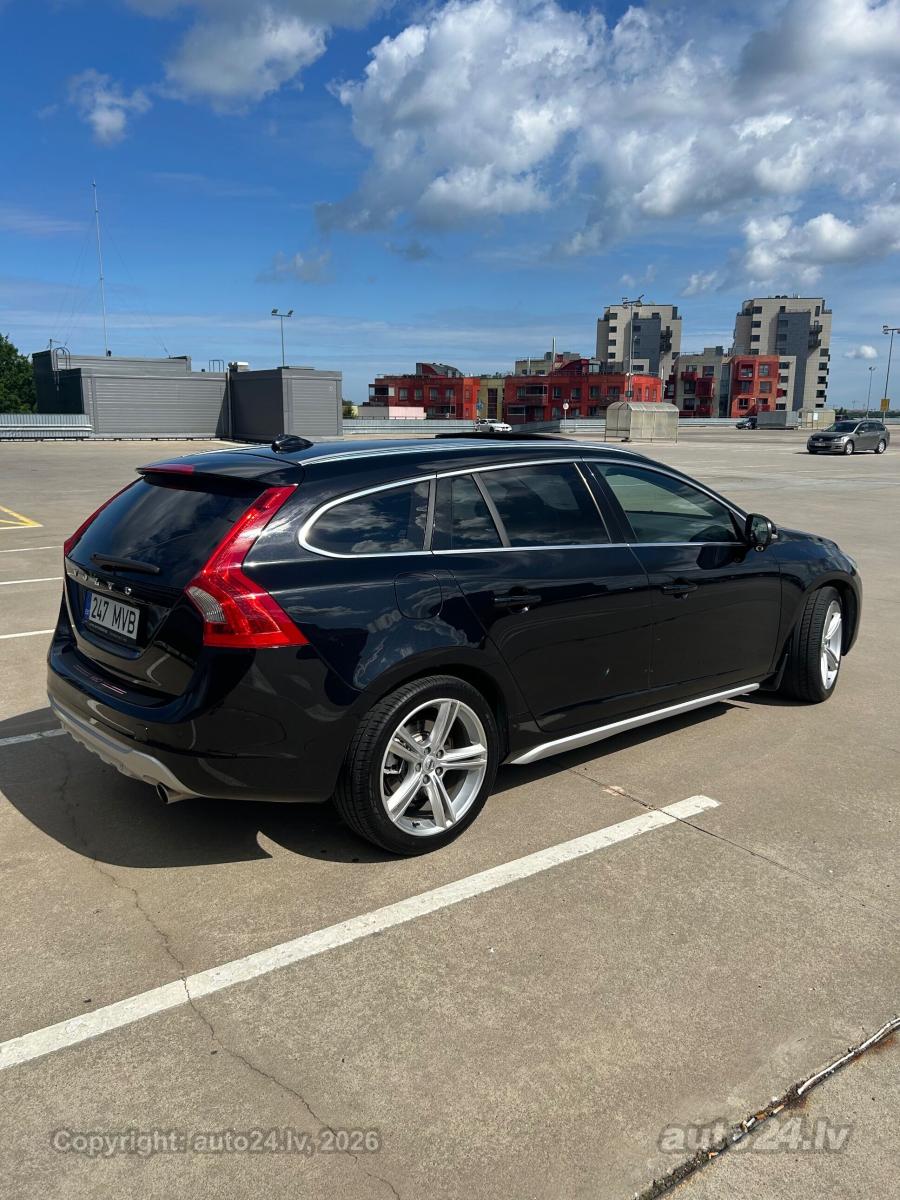 Volvo V60 2011 Tallina, ar dzinēja tilpumu 2.40 L un nobraukumu 235 tūkst. km par 8400 €, foto 6 vietnē AUTOMOTO.COM.LV