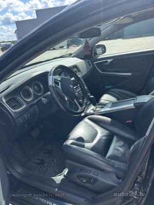 Volvo V60 2011 Tallina, ar dzinēja tilpumu 2.40 L un nobraukumu 235 tūkst. km par 8400 €, foto 10 vietnē AUTOMOTO.COM.LV