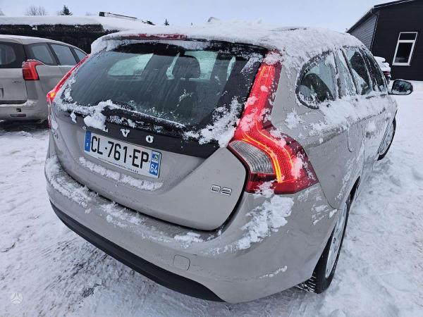 Volvo V60 2012 in Taurage, with an engine capacity of 1.56 L and mileage of 240 thousand km for 4300 €, photo 2 on AUTOMOTO.COM.LV