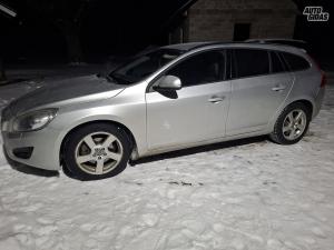 Volvo V60 2012 Radviliškis, ar dzinēja tilpumu 2.00 L un nobraukumu 340 tūkst. km par 4900 €, foto 2 vietnē AUTOMOTO.COM.LV