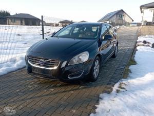 Volvo V60 2012 Kauņa, ar dzinēja tilpumu 2.00 L un nobraukumu 320 tūkst. km par 4900 €, foto 2 vietnē AUTOMOTO.COM.LV