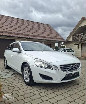 Volvo V60 2012 Kauņa, ar dzinēja tilpumu 2.00 L un nobraukumu 315 tūkst. km par 5200 €, foto 4 vietnē AUTOMOTO.COM.LV