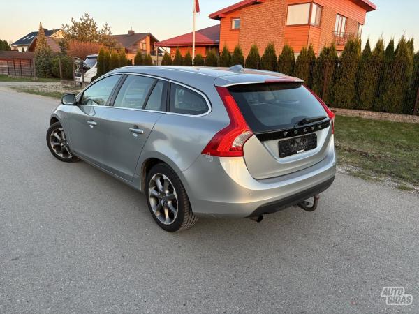 Volvo V60 2012 Kauņa, ar dzinēja tilpumu 1.60 L un nobraukumu 289 tūkst. km par 5250 €, foto 2 vietnē AUTOMOTO.COM.LV