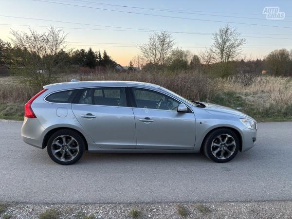 Volvo V60 2012 Kauņa, ar dzinēja tilpumu 1.60 L un nobraukumu 289 tūkst. km par 5250 €, foto 8 vietnē AUTOMOTO.COM.LV