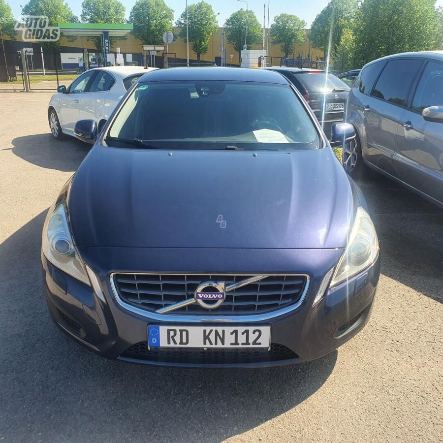 Volvo V60 2012 in Klaipeda, with an engine capacity of 1.60 L and mileage of 211 thousand km for 5350 €, photo 3 on AUTOMOTO.COM.LV