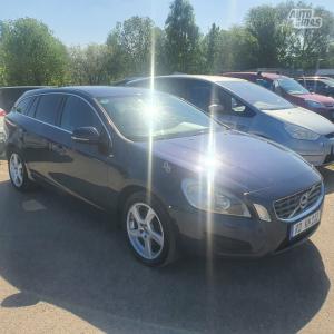 Volvo V60 2012 in Klaipeda, with an engine capacity of 1.60 L and mileage of 211 thousand km for 5350 €, photo 4 on AUTOMOTO.COM.LV