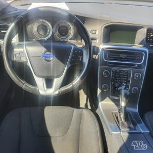 Volvo V60 2012 in Klaipeda, with an engine capacity of 1.60 L and mileage of 211 thousand km for 5350 €, photo 8 on AUTOMOTO.COM.LV