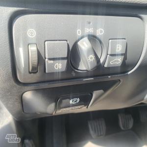 Volvo V60 2012 in Klaipeda, with an engine capacity of 1.60 L and mileage of 211 thousand km for 5350 €, photo 16 on AUTOMOTO.COM.LV