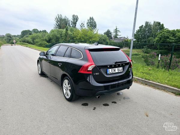 Вольво B60 2012 в Каунас, объемом двигателя 2.40 л и пробегом 376 тыс. км за 4300 €, фото 9 на AUTOMOTO.COM.LV