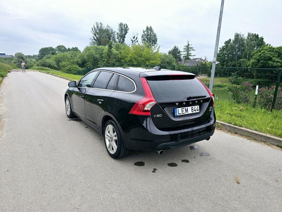 Volvo V60 2012 Kauņa, ar dzinēja tilpumu 2.40 L un nobraukumu 376 tūkst. km par 4300 €, foto 11 vietnē AUTOMOTO.COM.LV