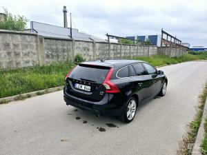 Volvo V60 2012 Kauņa, ar dzinēja tilpumu 2.40 L un nobraukumu 376 tūkst. km par 4300 €, foto 13 vietnē AUTOMOTO.COM.LV
