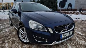 Volvo V60 2012 in Riga, with an engine capacity of 2.40 L and mileage of 240 thousand km for 7950 €, photo  on AUTOMOTO.COM.LV