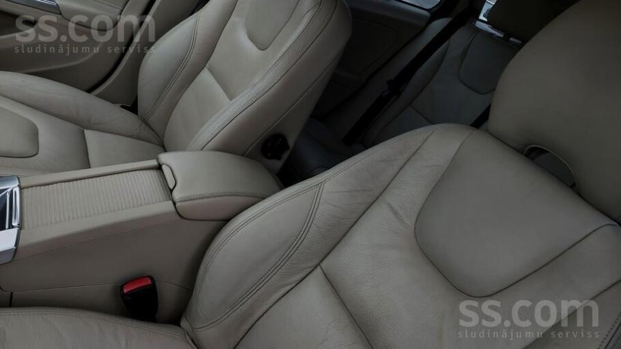 Volvo V60 2012 Rīga, ar dzinēja tilpumu 2.40 L un nobraukumu 240 tūkst. km par 7950 €, foto 5 vietnē AUTOMOTO.COM.LV
