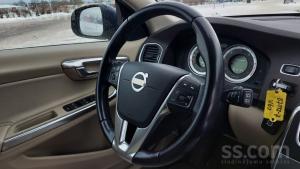 Volvo V60 2012 Rīga, ar dzinēja tilpumu 2.40 L un nobraukumu 240 tūkst. km par 7950 €, foto 20 vietnē AUTOMOTO.COM.LV
