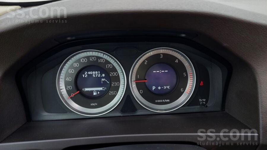 Volvo V60 2012 Rīga, ar dzinēja tilpumu 2.40 L un nobraukumu 240 tūkst. km par 7950 €, foto 21 vietnē AUTOMOTO.COM.LV