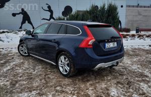Volvo V60 2012 Rīga, ar dzinēja tilpumu 2.40 L un nobraukumu 240 tūkst. km par 7950 €, foto 23 vietnē AUTOMOTO.COM.LV
