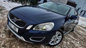 Volvo V60 2012 Rīga, ar dzinēja tilpumu 2.40 L un nobraukumu 240 tūkst. km par 7950 €, foto 30 vietnē AUTOMOTO.COM.LV