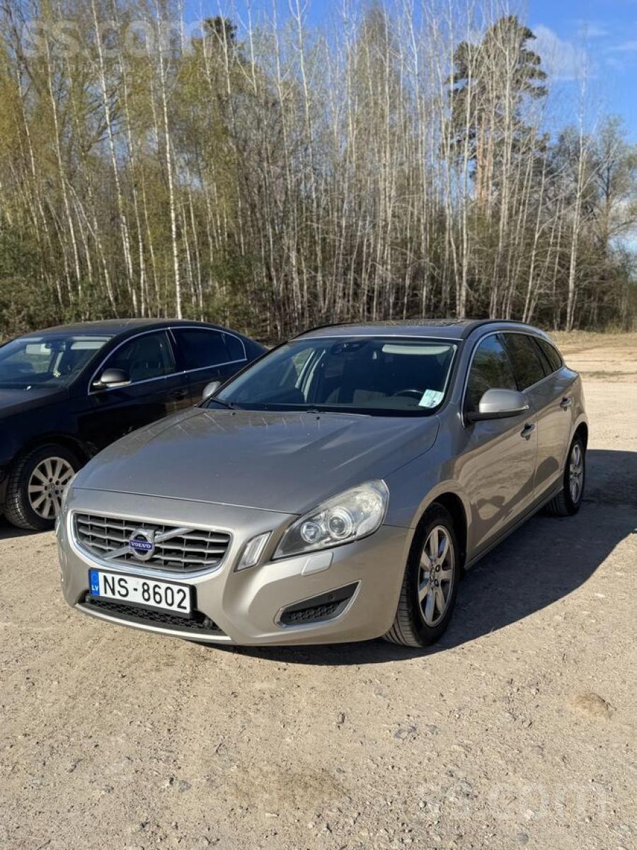 Вольво B60 2012 в Рига, объемом двигателя 2.00 л и пробегом 244 тыс. км за 5950 €, фото 3 на AUTOMOTO.COM.LV