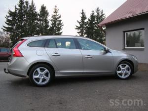 Volvo V60 2012 in Riga, with an engine capacity of 2.00 L and mileage of 0 thousand km for 6750 €, photo 4 on AUTOMOTO.COM.LV