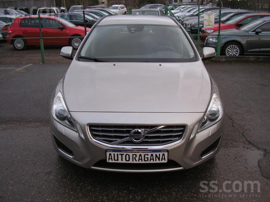 Volvo V60 2012 in Riga, with an engine capacity of 2.00 L and mileage of 0 thousand km for 6750 €, photo 6 on AUTOMOTO.COM.LV