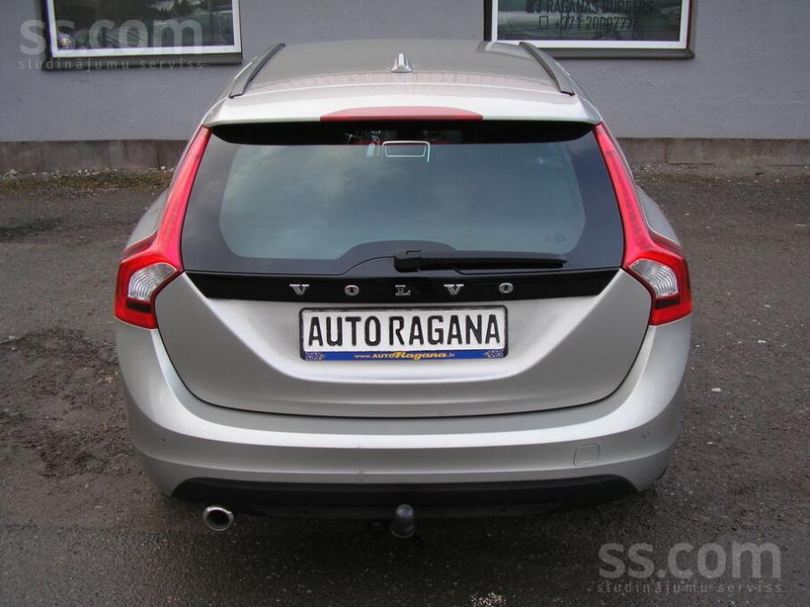Volvo V60 2012 in Riga, with an engine capacity of 2.00 L and mileage of 0 thousand km for 6750 €, photo 7 on AUTOMOTO.COM.LV