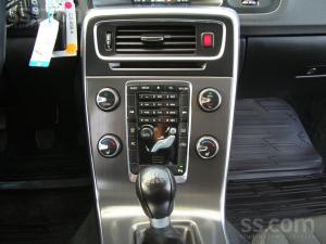Volvo V60 2012 in Riga, with an engine capacity of 2.00 L and mileage of 0 thousand km for 6750 €, photo 17 on AUTOMOTO.COM.LV
