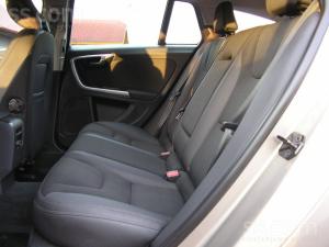 Volvo V60 2012 in Riga, with an engine capacity of 2.00 L and mileage of 0 thousand km for 6750 €, photo 20 on AUTOMOTO.COM.LV