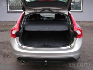 Volvo V60 2012 in Riga, with an engine capacity of 2.00 L and mileage of 0 thousand km for 6750 €, photo 22 on AUTOMOTO.COM.LV