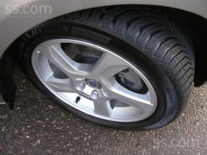 Volvo V60 2012 in Riga, with an engine capacity of 2.00 L and mileage of 0 thousand km for 6750 €, photo 32 on AUTOMOTO.COM.LV