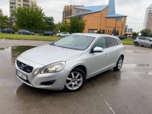 Вольво B60 2012 в Рига, объемом двигателя 2.00 л и пробегом 288 тыс. км за 5950 €, фото  на AUTOMOTO.COM.LV