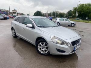 Volvo V60 2012 Rīga, ar dzinēja tilpumu 2.00 L un nobraukumu 288 tūkst. km par 5950 €, foto 4 vietnē AUTOMOTO.COM.LV