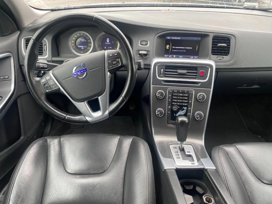 Volvo V60 2012 Rīga, ar dzinēja tilpumu 2.00 L un nobraukumu 288 tūkst. km par 5950 €, foto 13 vietnē AUTOMOTO.COM.LV