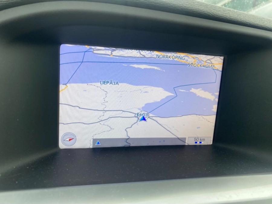 Volvo V60 2012 Rīga, ar dzinēja tilpumu 2.00 L un nobraukumu 288 tūkst. km par 5950 €, foto 16 vietnē AUTOMOTO.COM.LV
