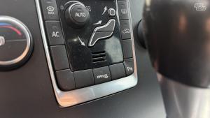 Volvo V60 2012 in Vilnius, with an engine capacity of 1.60 L and mileage of 344 thousand km for 3950 €, photo 18 on AUTOMOTO.COM.LV
