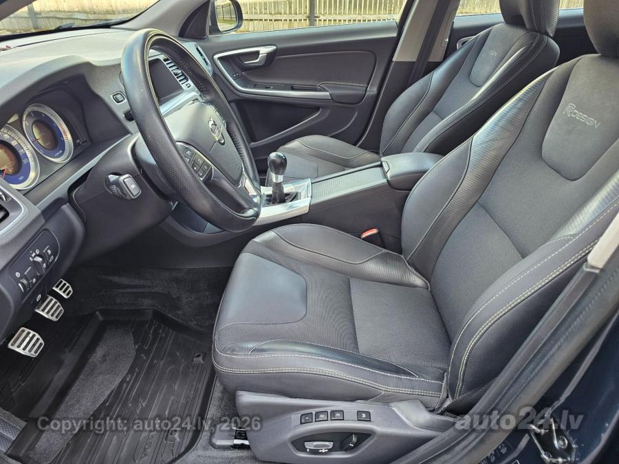 Volvo V60 2012 in Tartu, with an engine capacity of 2.40 L and mileage of 209 thousand km for 6990 €, photo 10 on AUTOMOTO.COM.LV
