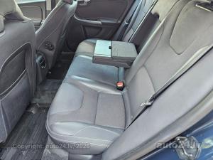 Volvo V60 2012 in Tartu, with an engine capacity of 2.40 L and mileage of 209 thousand km for 6990 €, photo 14 on AUTOMOTO.COM.LV