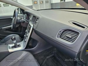Volvo V60 2012 in Tartu, with an engine capacity of 2.40 L and mileage of 209 thousand km for 6990 €, photo 15 on AUTOMOTO.COM.LV