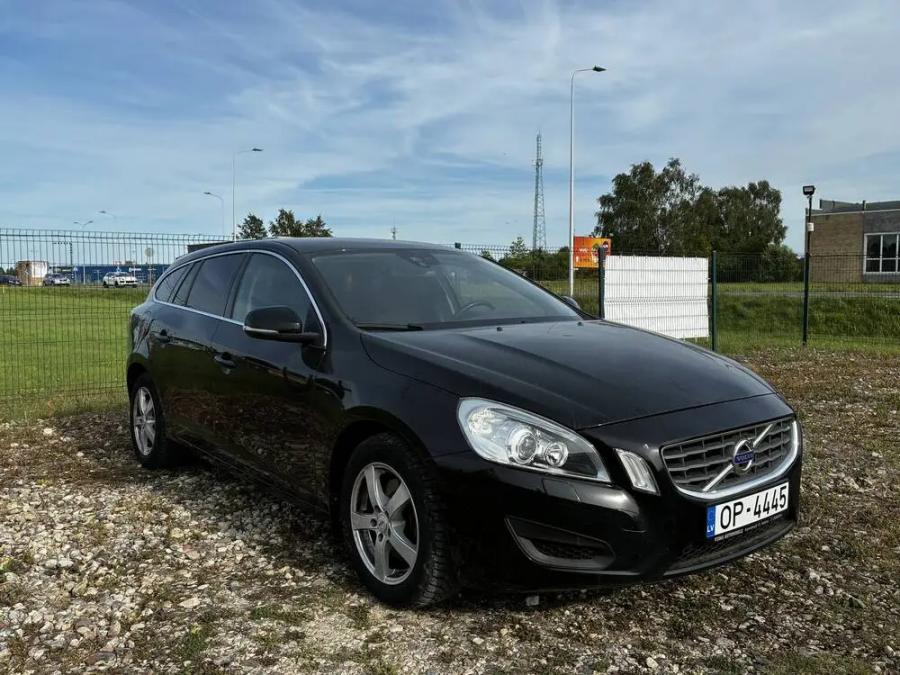 Вольво B60 2012 в Салдус, объемом двигателя 2.00 л и пробегом 309 тыс. км за 5700 €, фото 4 на AUTOMOTO.COM.LV