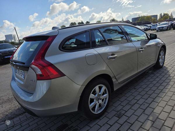Volvo V60 2012 in Taurage, with an engine capacity of 1.56 L and mileage of 270 thousand km for 4499 €, photo 1 on AUTOMOTO.COM.LV