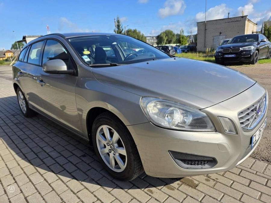 Volvo V60 2012 Tauragė, ar dzinēja tilpumu 1.56 L un nobraukumu 270 tūkst. km par 4499 €, foto 12 vietnē AUTOMOTO.COM.LV